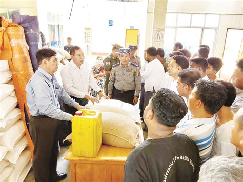 နယ်စပ်ရေးရာဝန်ကြီးဌာန ပြည်ထောင်စုဝန်ကြီးဒုတိယဗိုလ်ချုပ်ကြီး ထွန်းထွန်းနောင် စစ်တွေမြို့နယ်အတွင