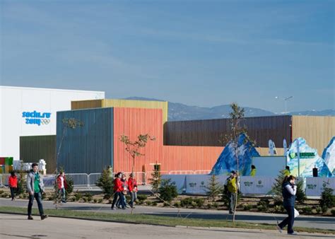 Microsoft Pavilion Takes Its Cues From The Windows 8 Interface