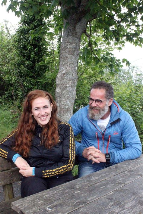 Far Og Dotter Stokke I Tøffe Roller Bomlo Nytt No