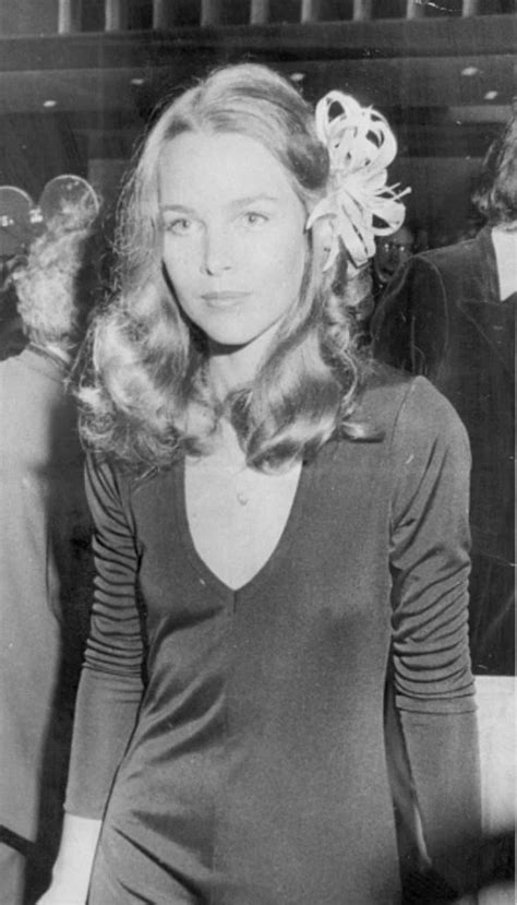 California Dreamgirl 30 Vintage Photos Of The Ultimate Hippy Chick