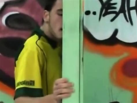 Glory Hole Hunk Eporner