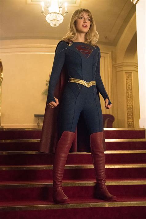 Supergirl Photos Show Off Alexs New Vr Persona Supergirl Outfit