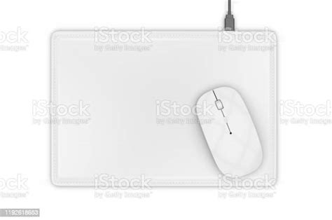 브랜딩 또는 디자인 프레젠테이션을 위한 컴퓨터 마우스가 있는 빈 무선 충전 마우스 패드 3d 렌더링 그림입니다 0명에 대한 스톡 사진 및 기타 이미지 Istock
