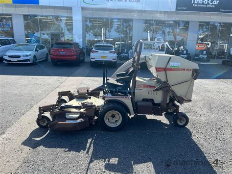 New 2023 Grasshopper 900d 61 Front Deck Mower 904261