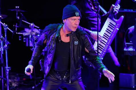 Bruce Dickinson Chastises Smoking Fans I Cant F—ing Breathe