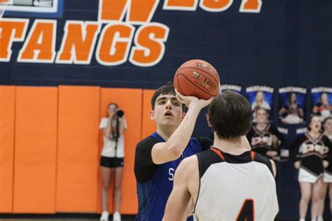 Preps Notebook Bishop Seabury Center On Pace To Break State Blocks