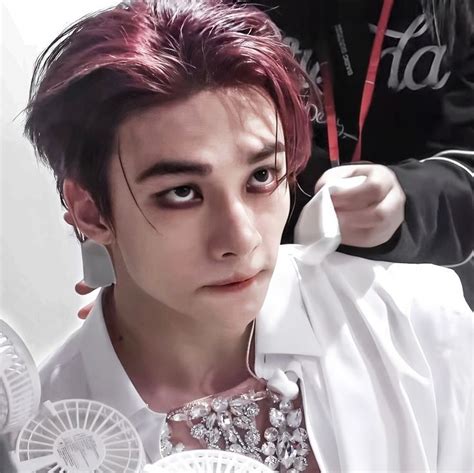 Hyunjin Советы по укладке волос Эмо Милые каракули