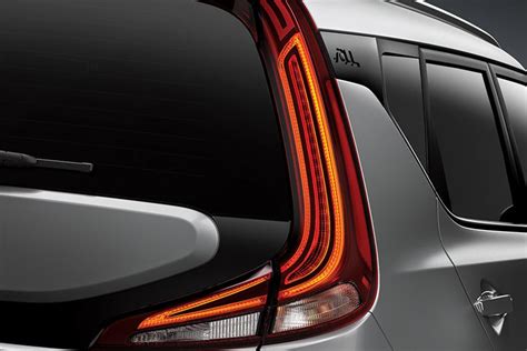 Discontinued Kia Soul Features And Specs Zigwheels