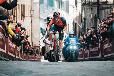 Flying Tom Pidcock Wins Strade Bianche With Audacious 50km Attack Roadcc
