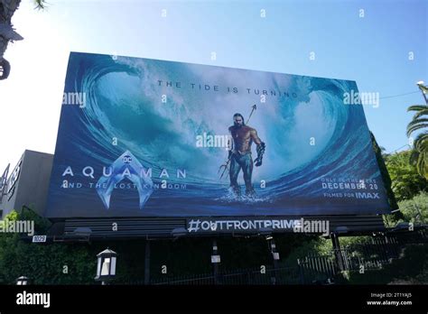 Oktober 2023 Aquaman And The Lost Kingdom Billboard Mit Jason Momoa Auf