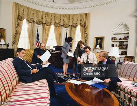 Moira Kelly West Wing Photos And Premium High Res Pictures Getty Images