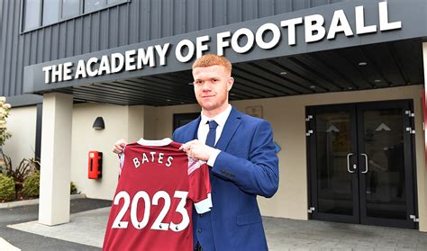 Billy Bates Signs Professional Contract West Ham United F C