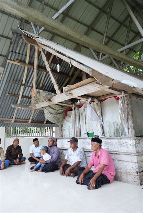 Kampanye Di Pidie Jamaluddin Idham Ziarah Ke Makam Ulama