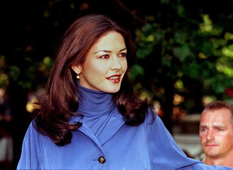 A Look Back At The Most Beautiful Women Of The 90s
