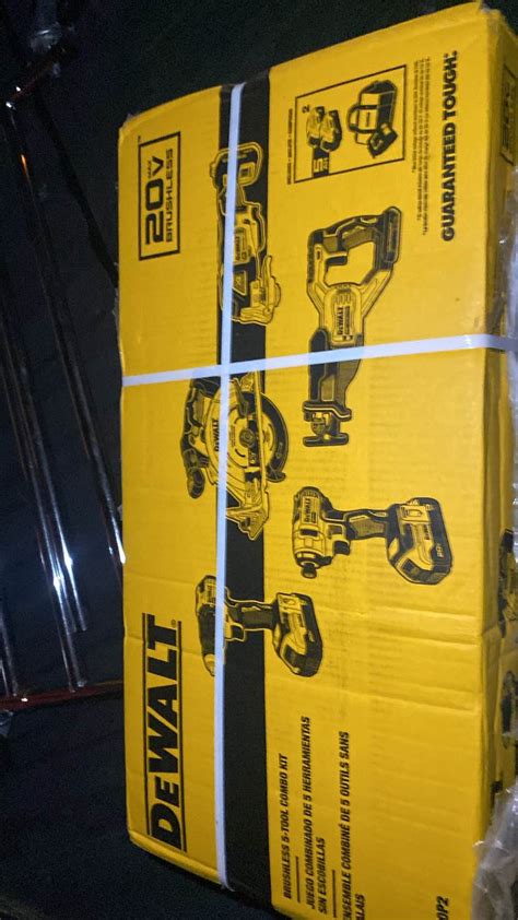5 Piece Dewalt Set Mixed Power Tool Sets Detroit Michigan