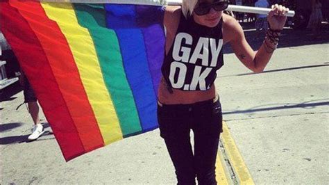 Also Also Also Kelly Rowland Really Likes Oral Sex And Other Stories We Missed This Week