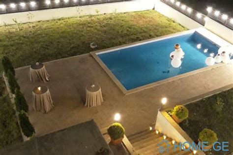 ქირავდება სახლი დღიურად