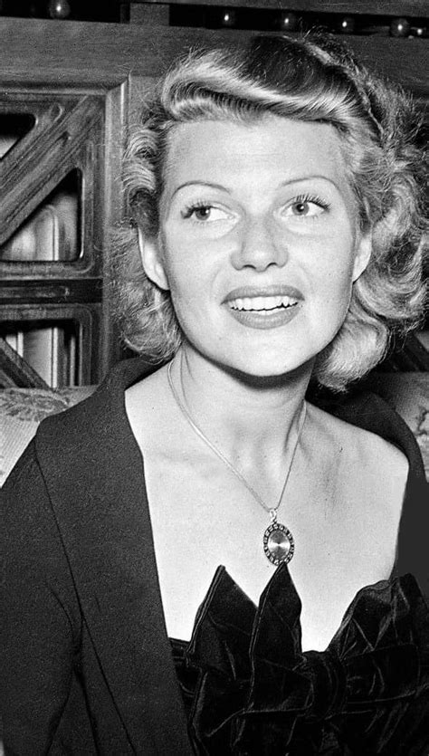 Pin By Georgina On Rita Hayworth Rita Hayworth Beautiful Actresses