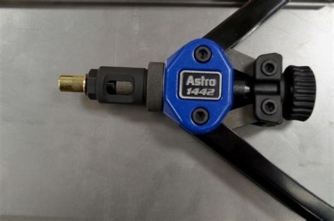 Astro Pneumatic 13 Nutthread Setting Hand Riveter Kit 1442 1 Penn