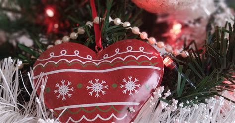 The Christmas Tree Effect In Dating And Relationships Psychology Today