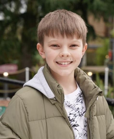 Dan Hough Age Biography Starsunfolded