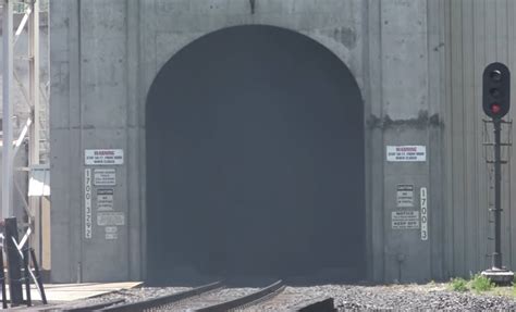 The Cascade Tunnel Railfan Guide