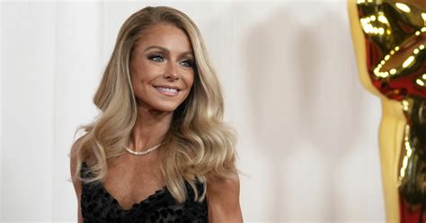 Kjendisenes Ukjente Diagnoser Besvimte Under Sex Våknet Opp Og Fikk