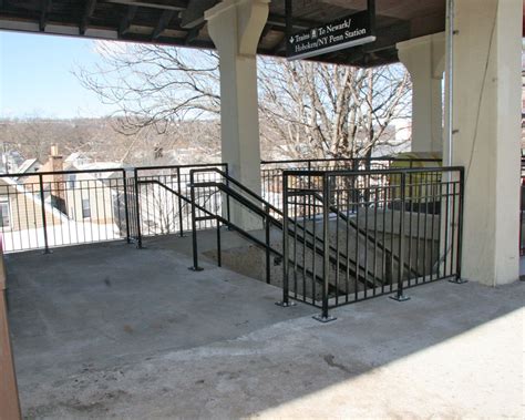 Rail Work Tactile Surface Detectable Warning Sparwick Contractingsparwick Contracting