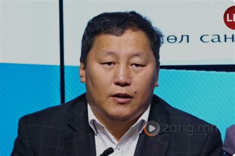 Х Бат Ялалт БЗС гийн зээлээр гадаадад сурчээ