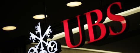 Съпрузи съдят "Ю Би Ес" за неправомерно разкрита лична информация