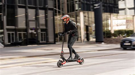 What Helmet For An Electric Scooter Citizenside