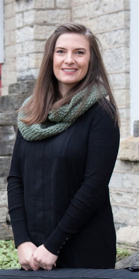 Kristin Knutson Soprano Short Biography