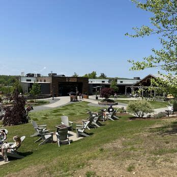 TREE HOUSE BREWING COMPANY Updated August 2025 1347 Photos 492 Reviews 129 Sturbridge Rd