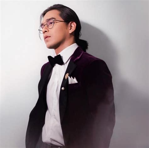 10 Artis Rambut Gondrong Nomor 7 Dijuluki Netizen Papa Muda Macho