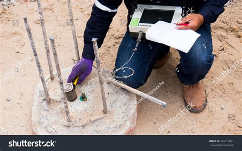 Photo De Stock Seismic Test Low Strain Pile Integrity 746116861 Shutterstock