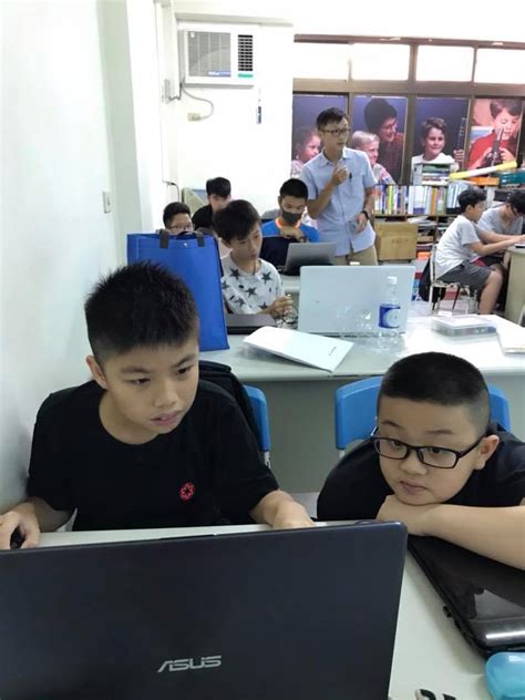 房角石文理補習班大雅館 科學創新實驗室day1 Webduino 基礎教學 在 Webduino