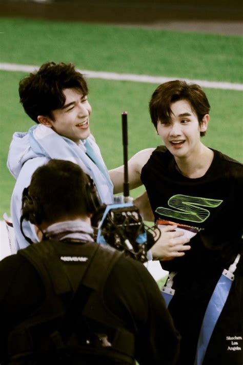 Ghim của Piinn trên INTO