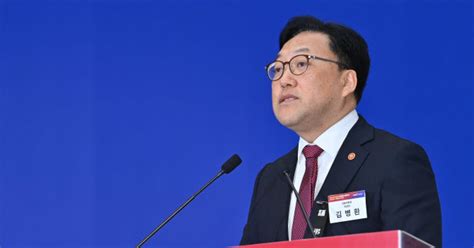 김병환 “기업 성장별로 주식시장 차별화 검토”