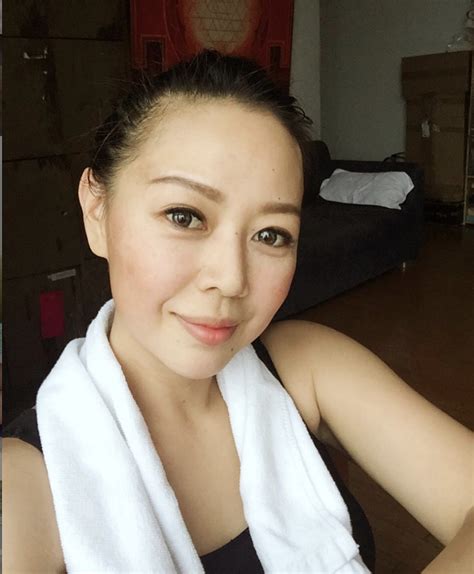鍾麗淇大女患上罕有基因病 悉心照顧下終可走路和終獲特殊學校取錄