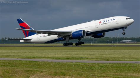 Boeing 777 200er By Delta Air Lines Ams N865da 34712 Aviation Photoblog Shooting