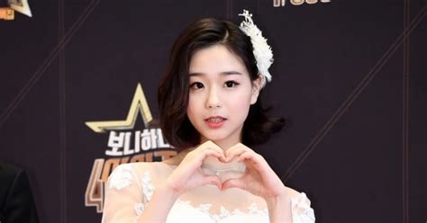 [포토] 버스터즈 채연 깜찍한 미모 뽐내며~