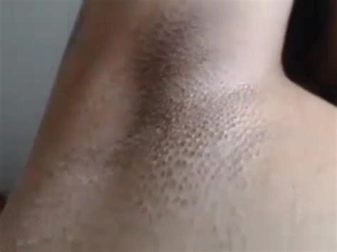 Showing Off Her Sweaty Armpits ♡