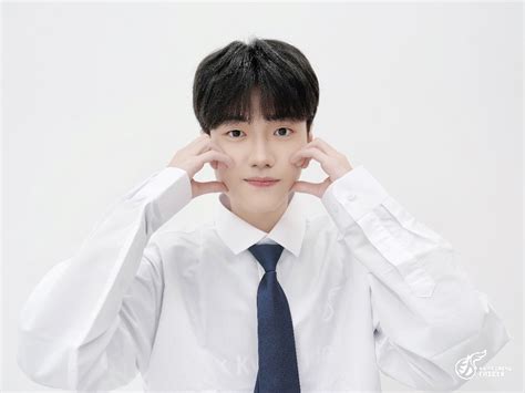 더쿠 롤방에서 댓글 150개를 넘긴 단 하나의 사진