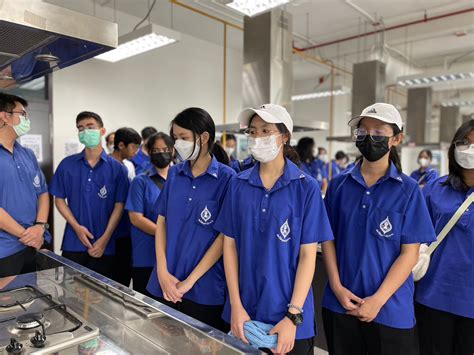 ต้อนรับ คณาจารย์และนักเรียน จากโรงเรียนสตรีสมุทรปราการ