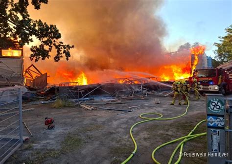 Nach Turnhallenfeuer In Misburg Spendenaktion Gestartet Radio