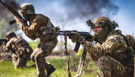 На фронті за добу 151 боєзіткнення на Покровському напрямку зупинили 65 російських штурмів