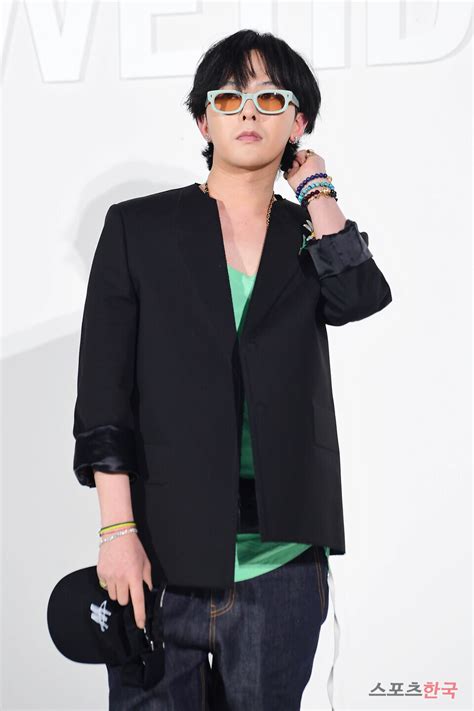 지드래곤 개성있는 스타일링