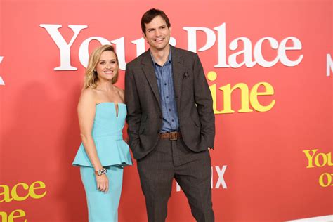 Ashton Kutcher Says He Didn T Put Arm Around Reese Witherspoon At Their Premiere To Avoid