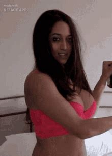 Celebrity Boob Jiggle S Tenor
