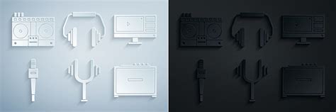 음악 튜닝 포크 모니터의 비디오 레코더 편집기 소프트웨어 마이크 기타 앰프 헤드폰 및 Dj 원격 재생 및 믹싱 음악 아이콘을 설정합니다 벡터 3차원 형태에 대한 스톡 벡터